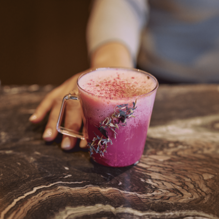 Le Sirop de MONIN Fruits Rouges, aromatisé aux Épices